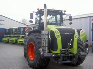 Claas Xerion 4500 : caractéristiques tracteur
